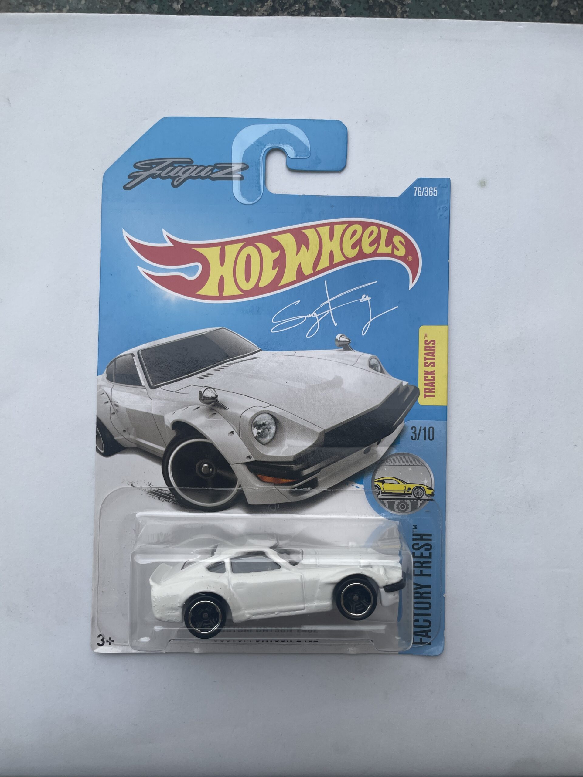 Hot Wheels Custom Datsun 240Z Factory Fresh 3/10 – MgMinis Diecast